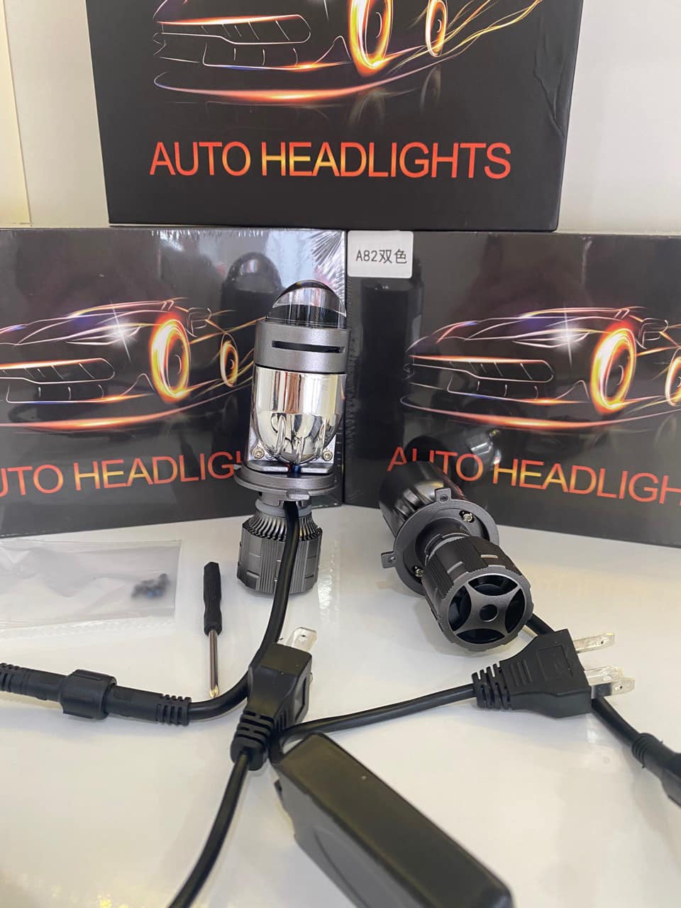 bóng đèn bi led mini A82 pro 35w chân H4 dùng được cho 12v và 24v ...