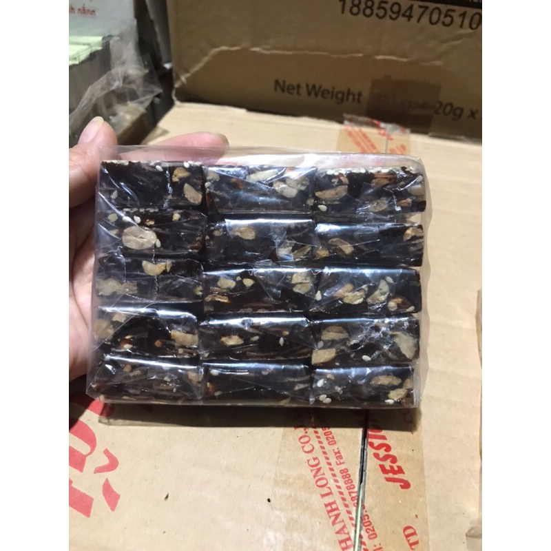 Kẹo chuối đậu phộng mè - Mè xửng dẻo Vạn Hương gói 170g, 180g | Lazada.vn