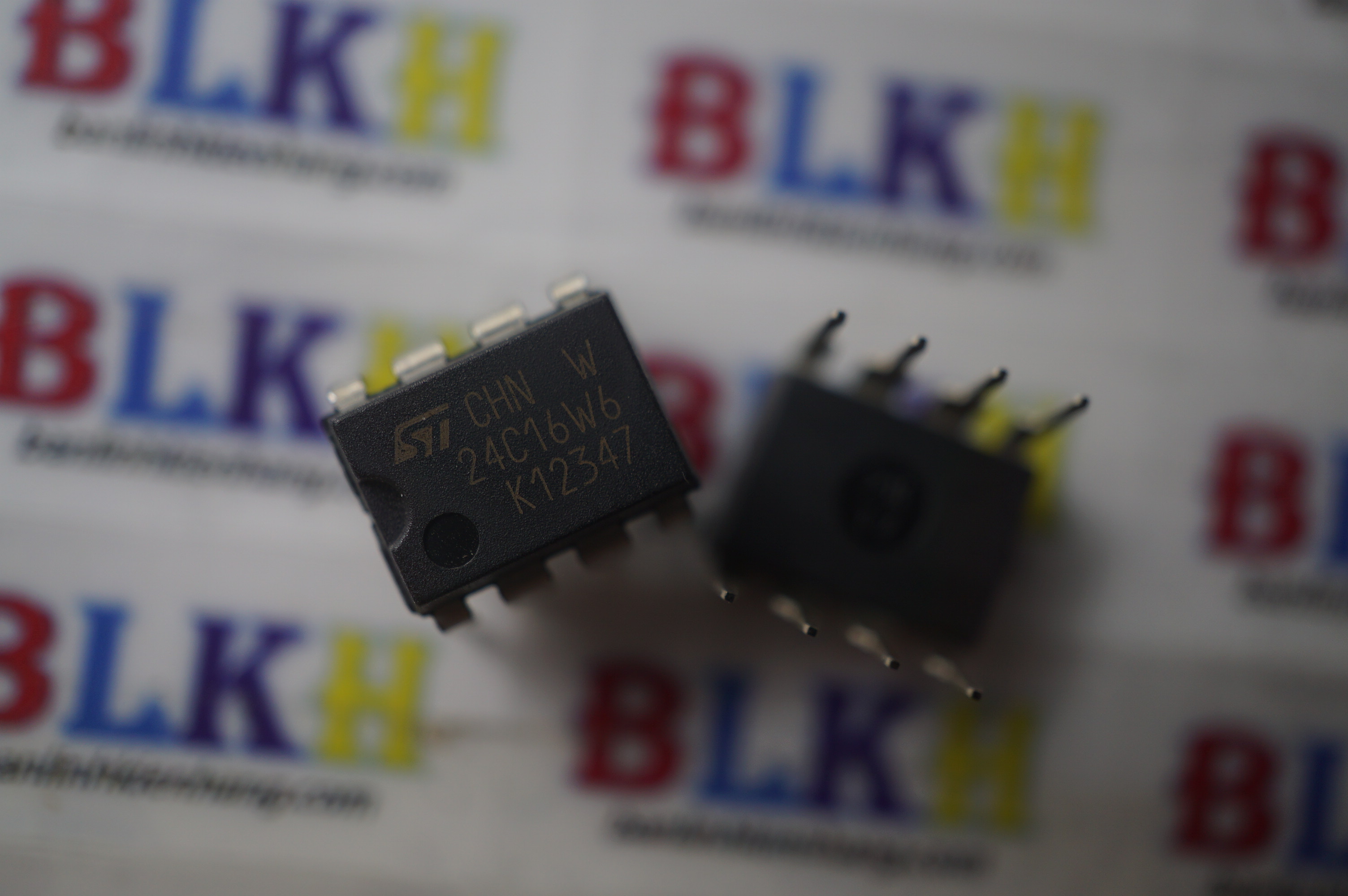 3 IC Nhớ EEPROM M24C16 24C16 24C16WB DIP-8 Mới Chính Hãng STMicroelectronics | Lazada.vn