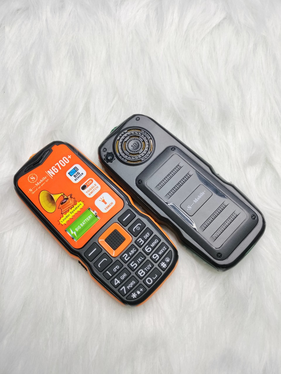 Điện thoại 4 sim Hope K28 đổi gọng nói pin khủng loa to cho người già giá rẻ - MixASale