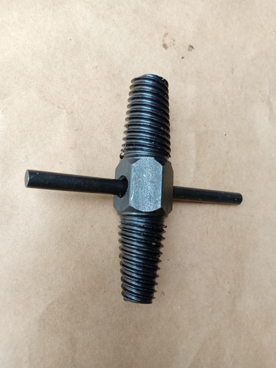 Bộ ta rô ren ngược Tay tháo chân vòi, van nước, bu lông ốc vít bị gãy 1 đầu ren 21mm 1 đầu ren ...