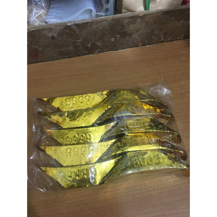 10 Miếng Vàng Thỏi Lớn Trong Thờ Cúng | tien vang ma | vàng mã mini ...