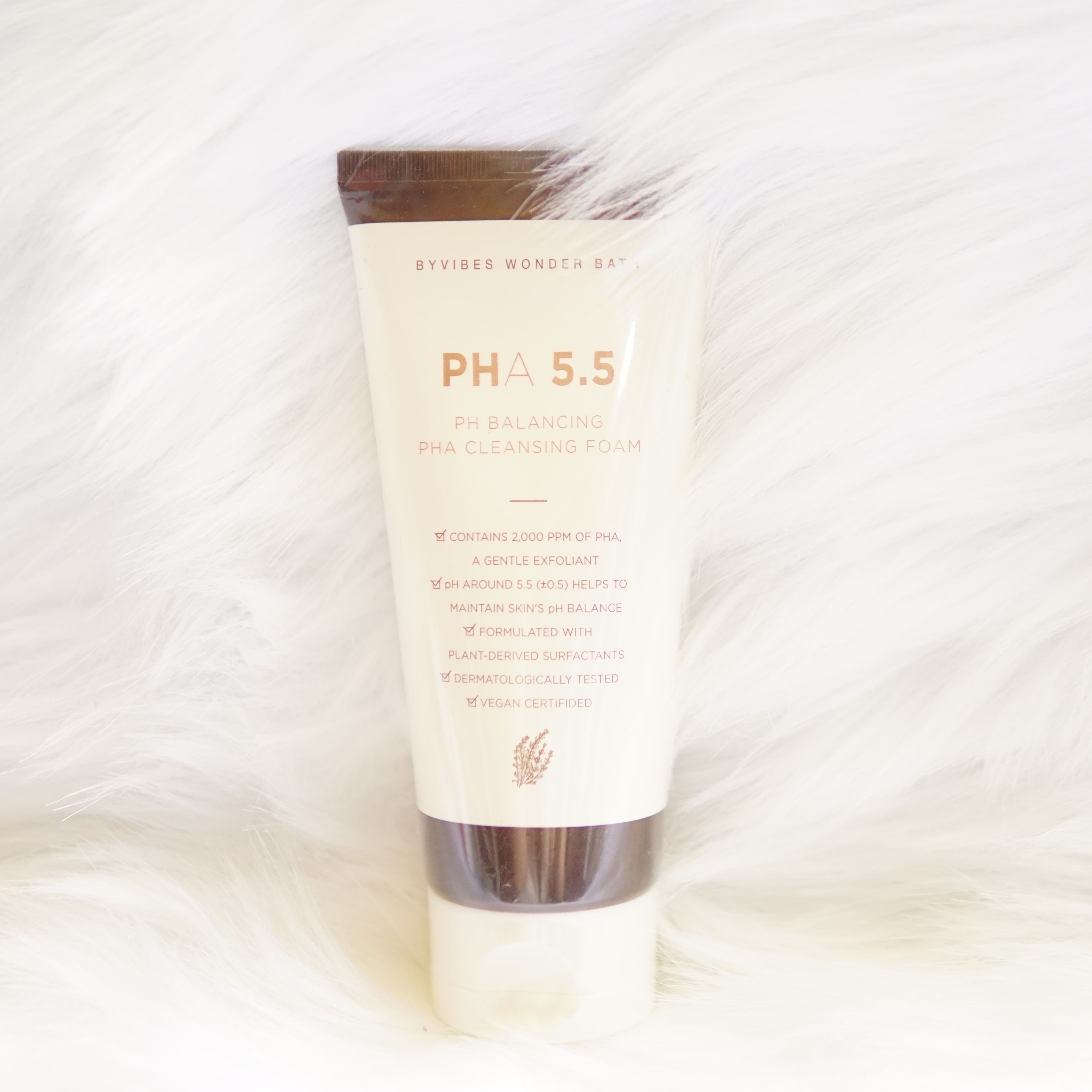 Sữa Rửa Mặt Byvibes Wonder Bath PHA 5.5 150ml - MixASale