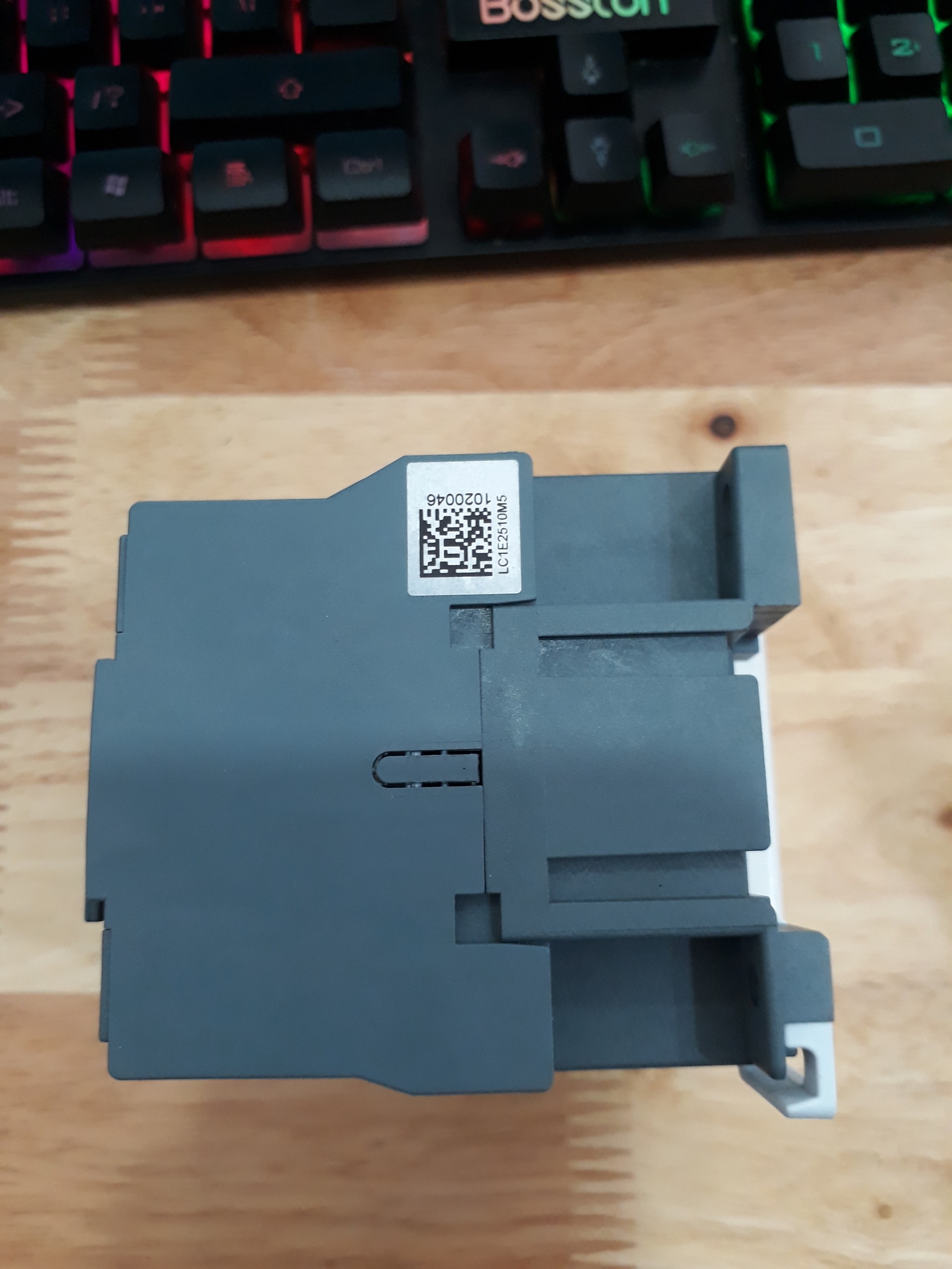 Contactor Schneider LC1E.M5 Loại ( 6A - 9A - 12A ) 1NC 220V Hàng Chính ...