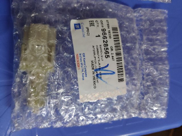 Công tắc đèn phanh Captiva, chính hãng GM 96628565 | Lazada.vn