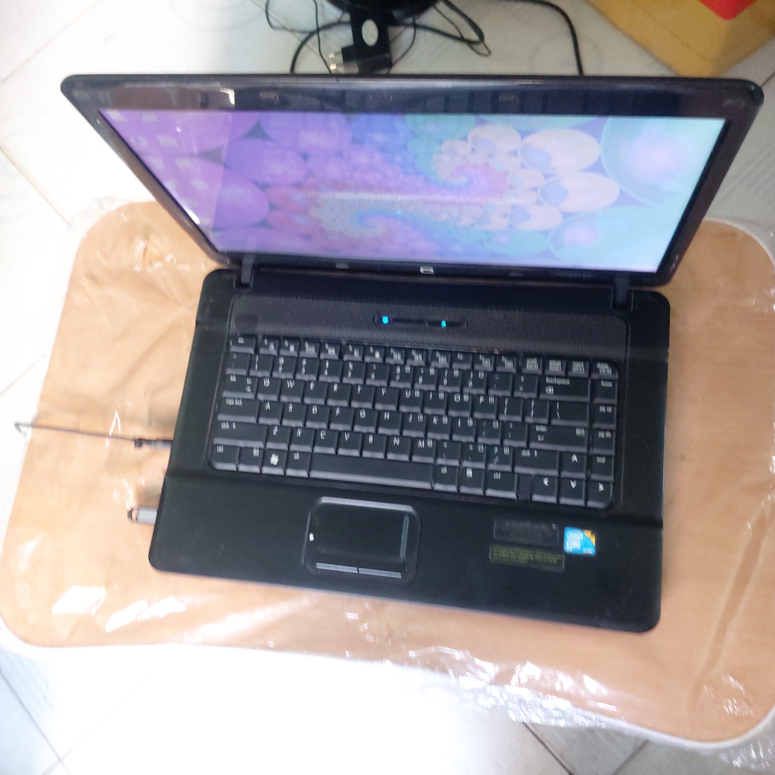 Laptop Hp compaq 610 C2D T5870 ram 4G màn hình 14 inch phầm mềm Windows ...
