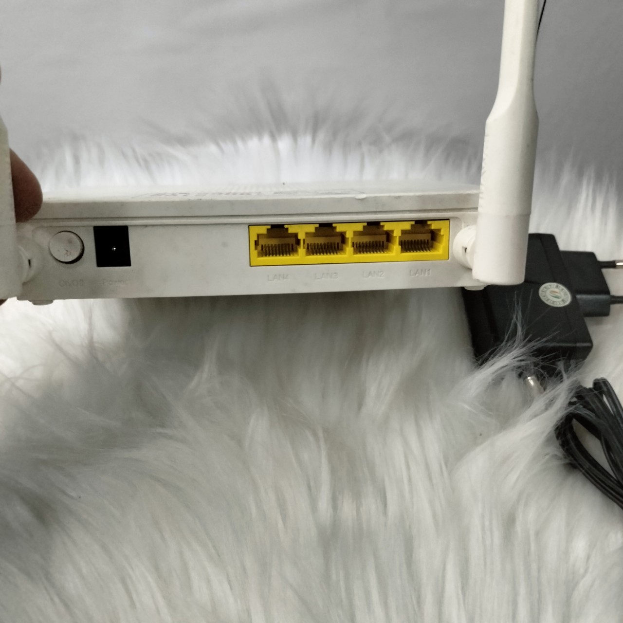 Modem wifi Viettel Huawei HG8045A2 1 băng tần dùng làm bộ phát wifi phụ ...