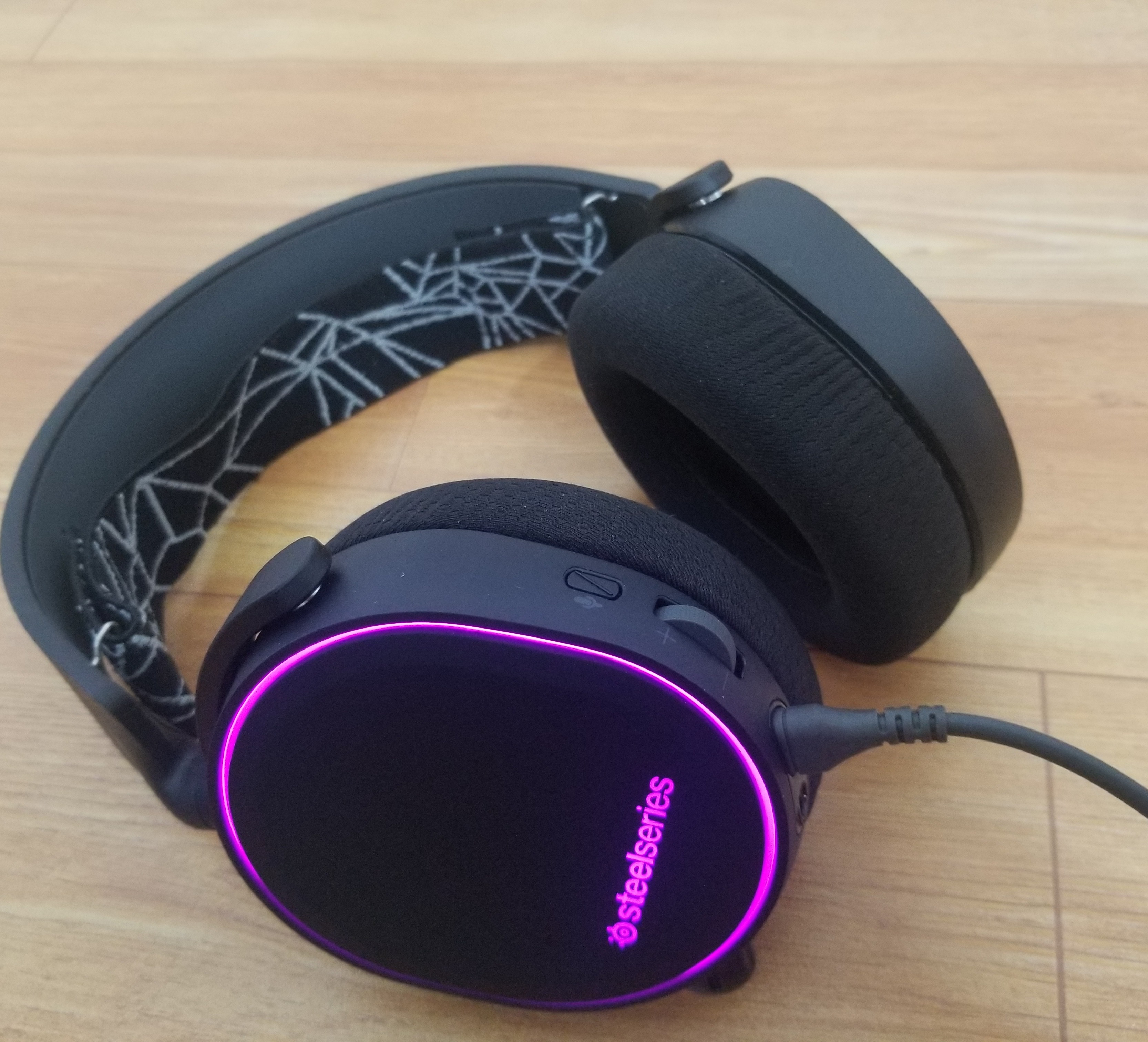 HCMTai nghe Steelseries Arctis 5 2nd bảo hành 3 tháng - MixASale