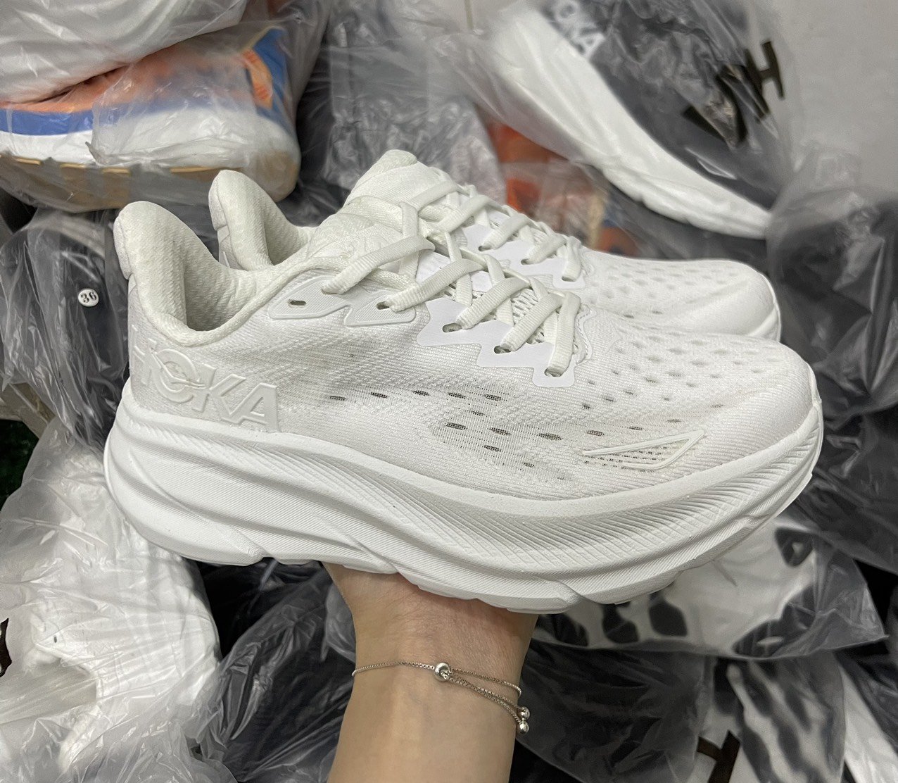 Hoka - Giày chạy bộ Hoka Clifton 9 cho cả Nam Nữ, siêu êm, nhẹ - PB272 ...