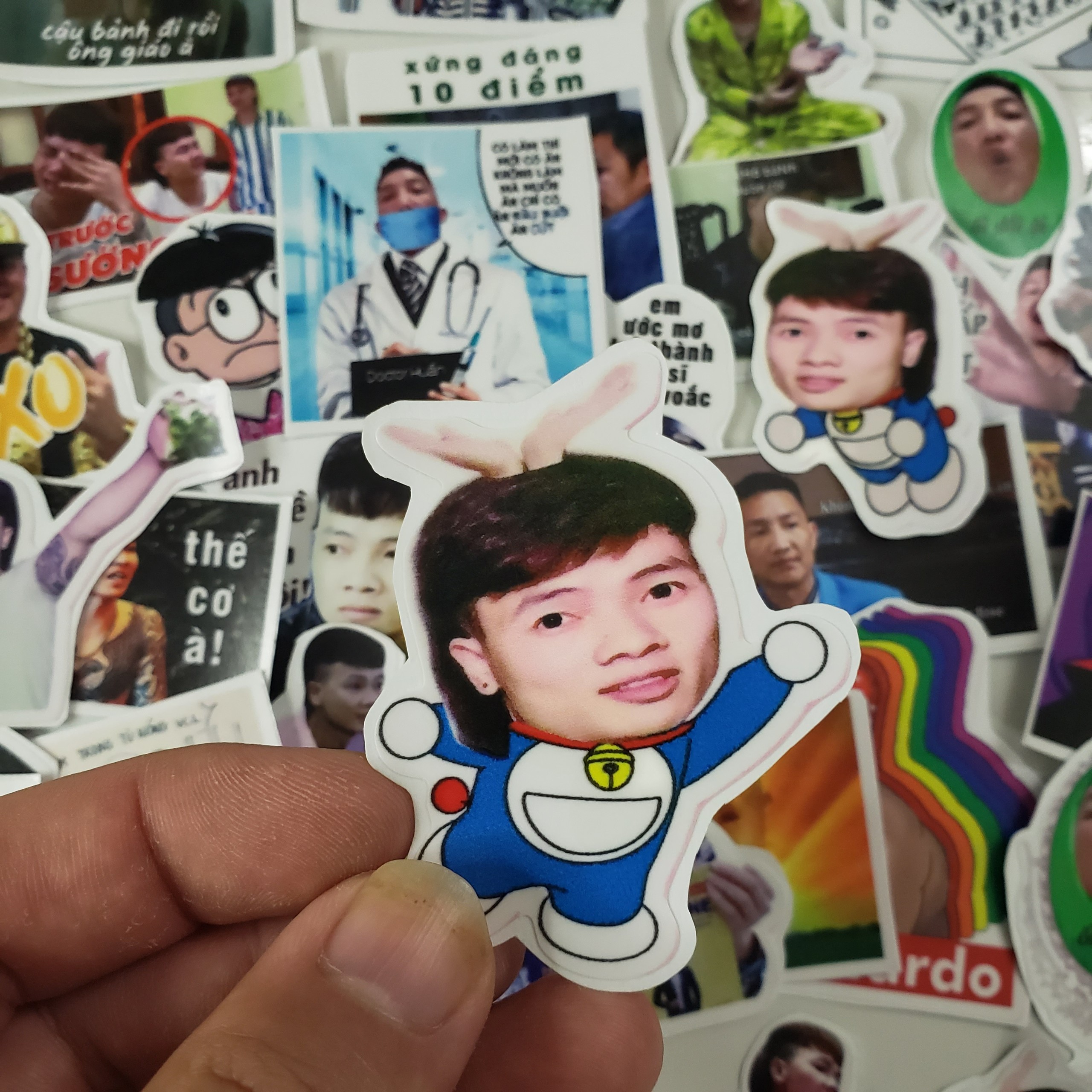 Sticker Anh Bảnh - Huấn Hoa Hồng, Sticker Dán Laptop , Dán Sổ Tay , Dán ...