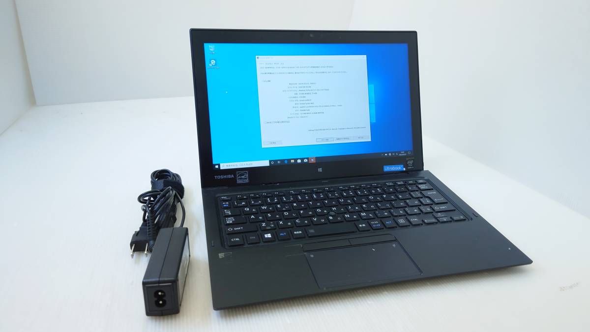 Toshiba dynabook R82 màn 12.5 Core M-5Y10C 4GB 128GB cảm ứng - MixASale