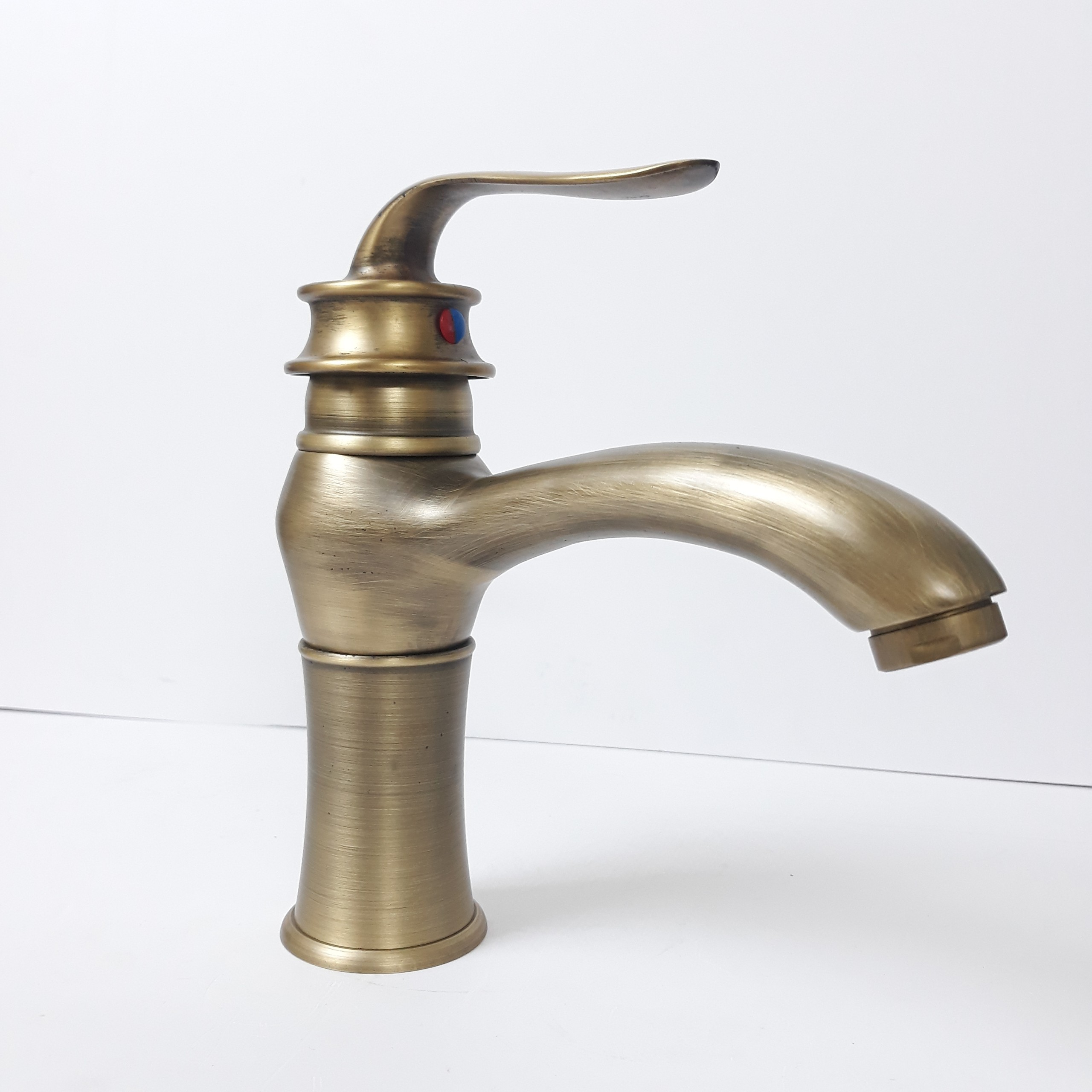 Vòi lavabo Caesar KAG-B260C best sellers chiết khấu giá tốt chất lượng tốt vòi chậu gật gù nóng ...