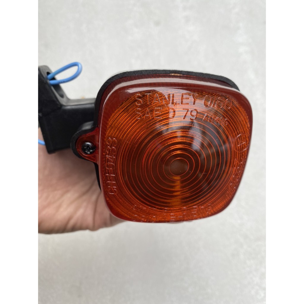 ĐÈN XI NHAN XE CHALY ĐỜI 81 - 1 CẶP | Lazada.vn