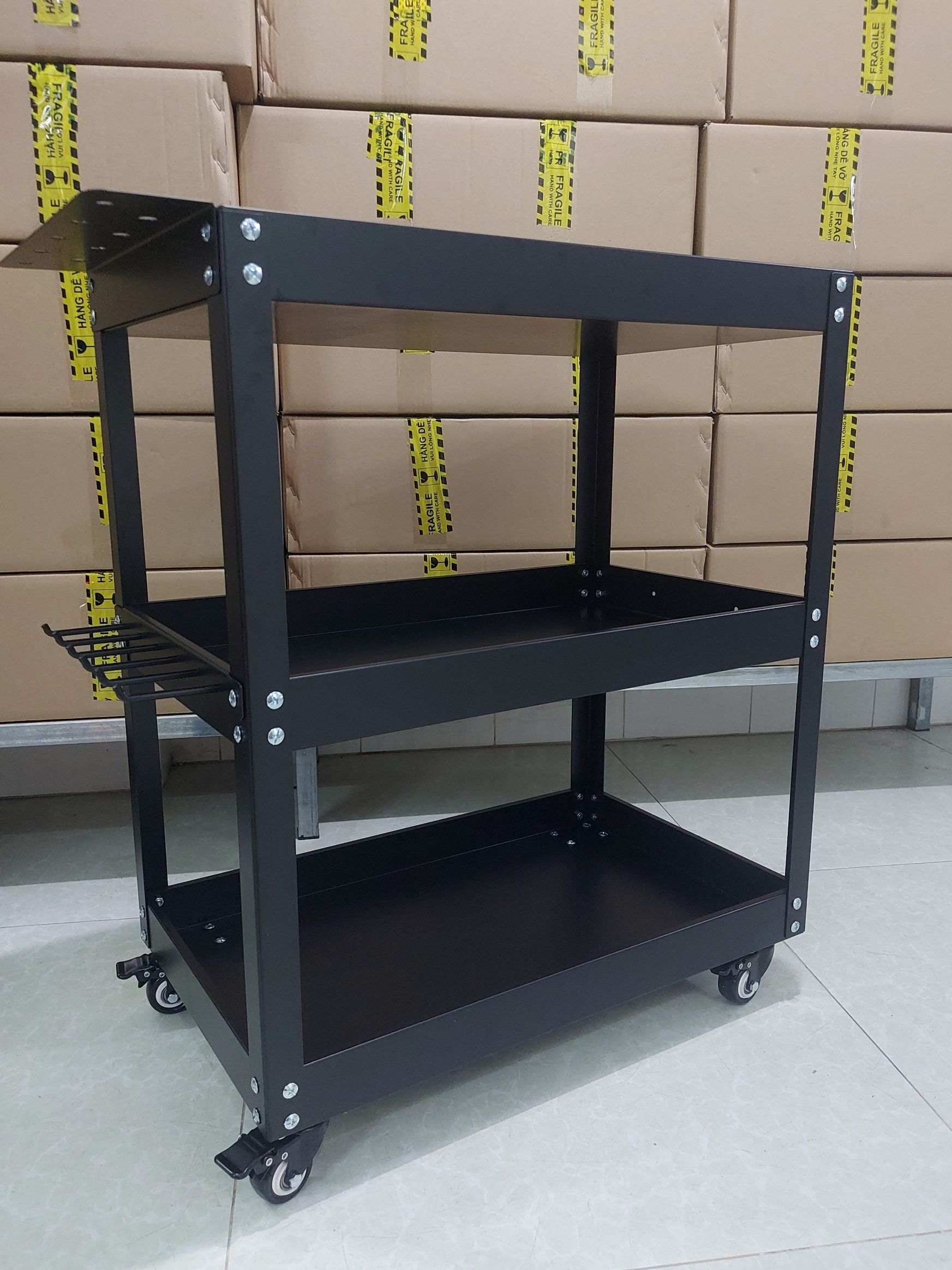 Xe đẩy dụng cụ, đồ nghề 3 tầng sơn tĩnh điện, bánh xe có khóa | Lazada.vn