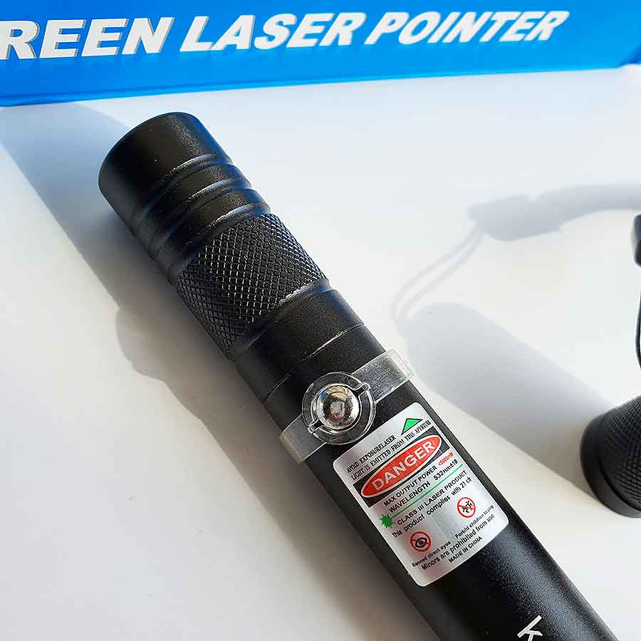 Bút Laze Laser Công Trình KAN 710 14cm Sạc USB Vỏ ĐenTia Xanh Lá - MixASale