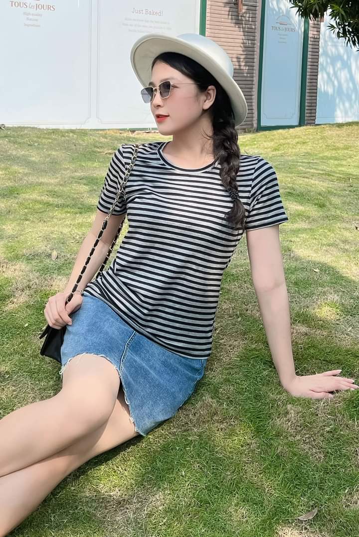 Áo thun nữ TOLI cổ tròn tay ngắn, dáng ôm nhẹ, vải Cotton co dãn mềm ...