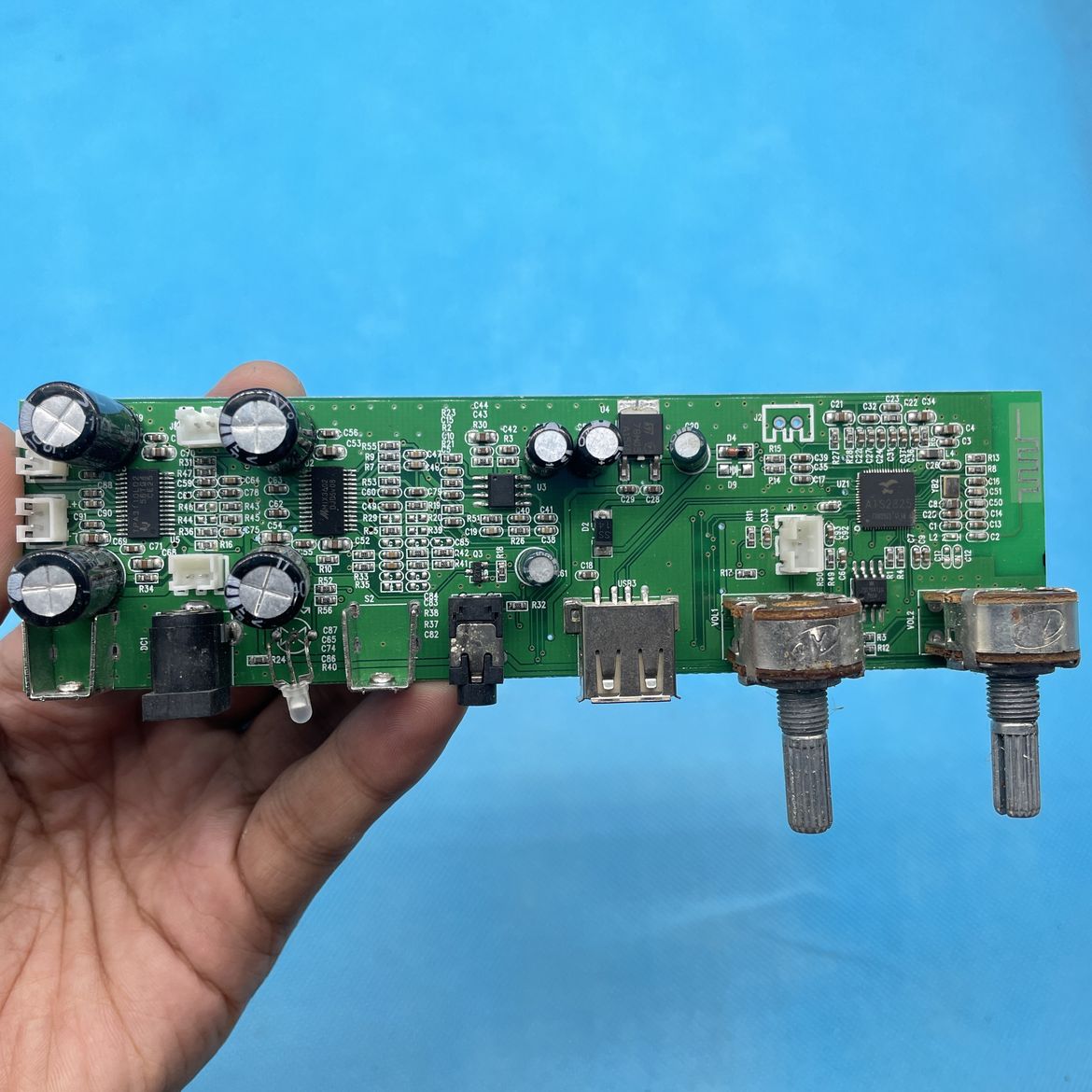 Mạch khuếch đại công suất 2.1 bluetooth ATS2825 công suất 2x15w + 30w ...