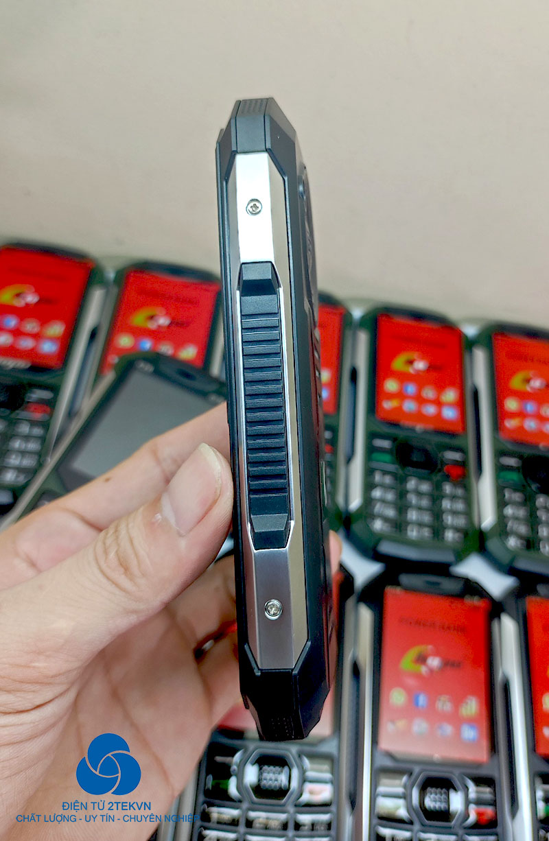 Điện thoại 4 sim Hope K28 đổi gọng nói pin khủng loa to cho người già giá rẻ - MixASale