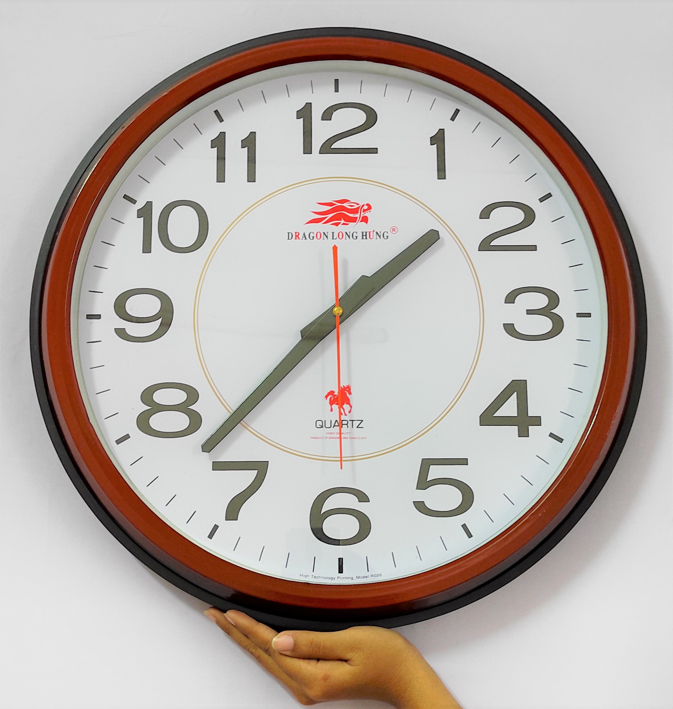 Đồng Hồ Treo Tường Lớn: Lựa Chọn Hoàn Hảo Cho Không Gian Sống Đẳng Cấp ...