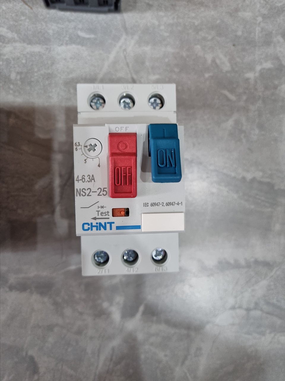 CB chỉnh dòng NS2-25 Chint - 4-6.3A