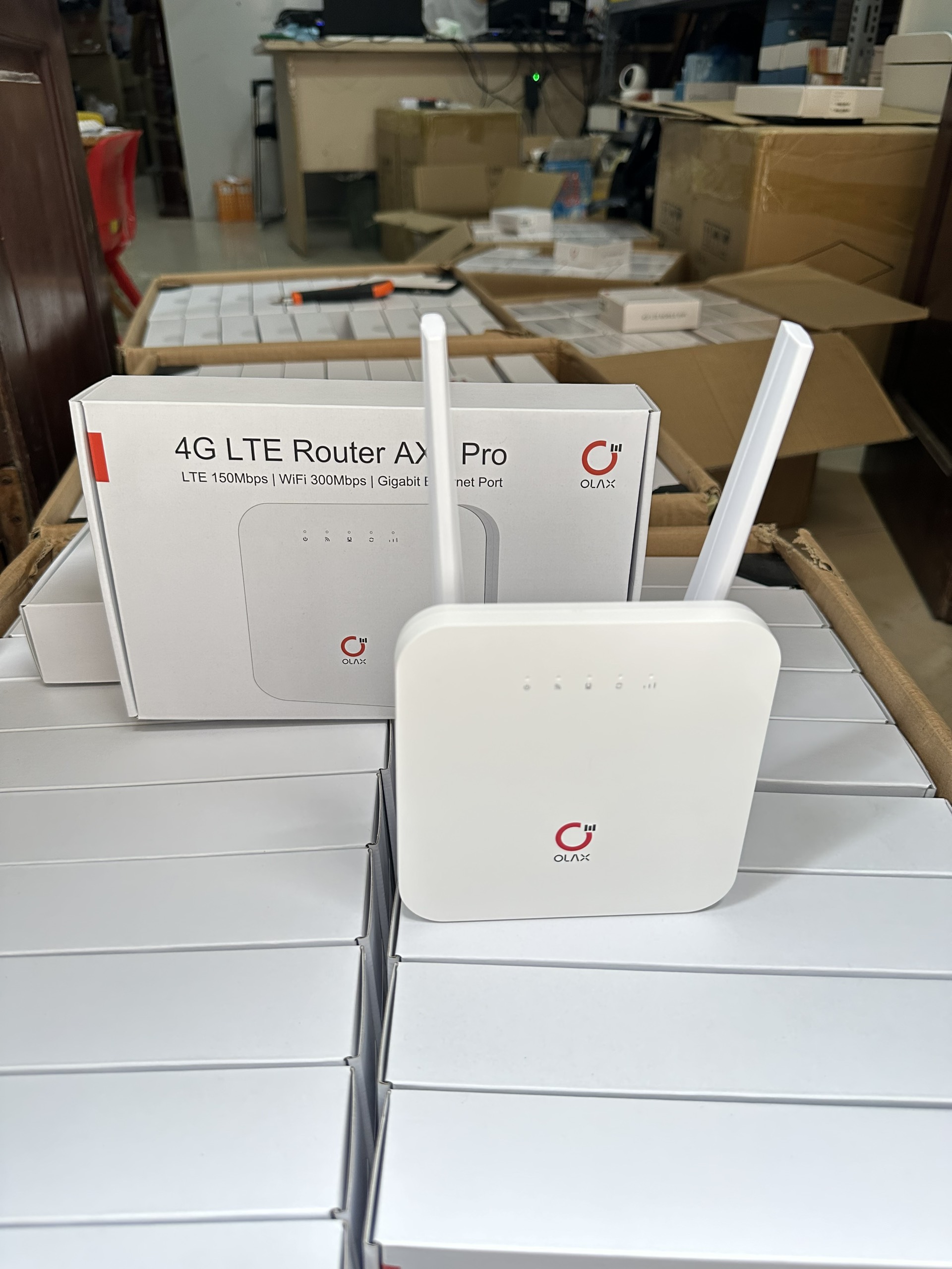 Bộ Phát Wifi Từ Sim 4G Chuyên Dụng Olax Ax6 Pro 300Mb - Hỗ Trợ Kết Nối 32 User Ax6pro n - MixASale