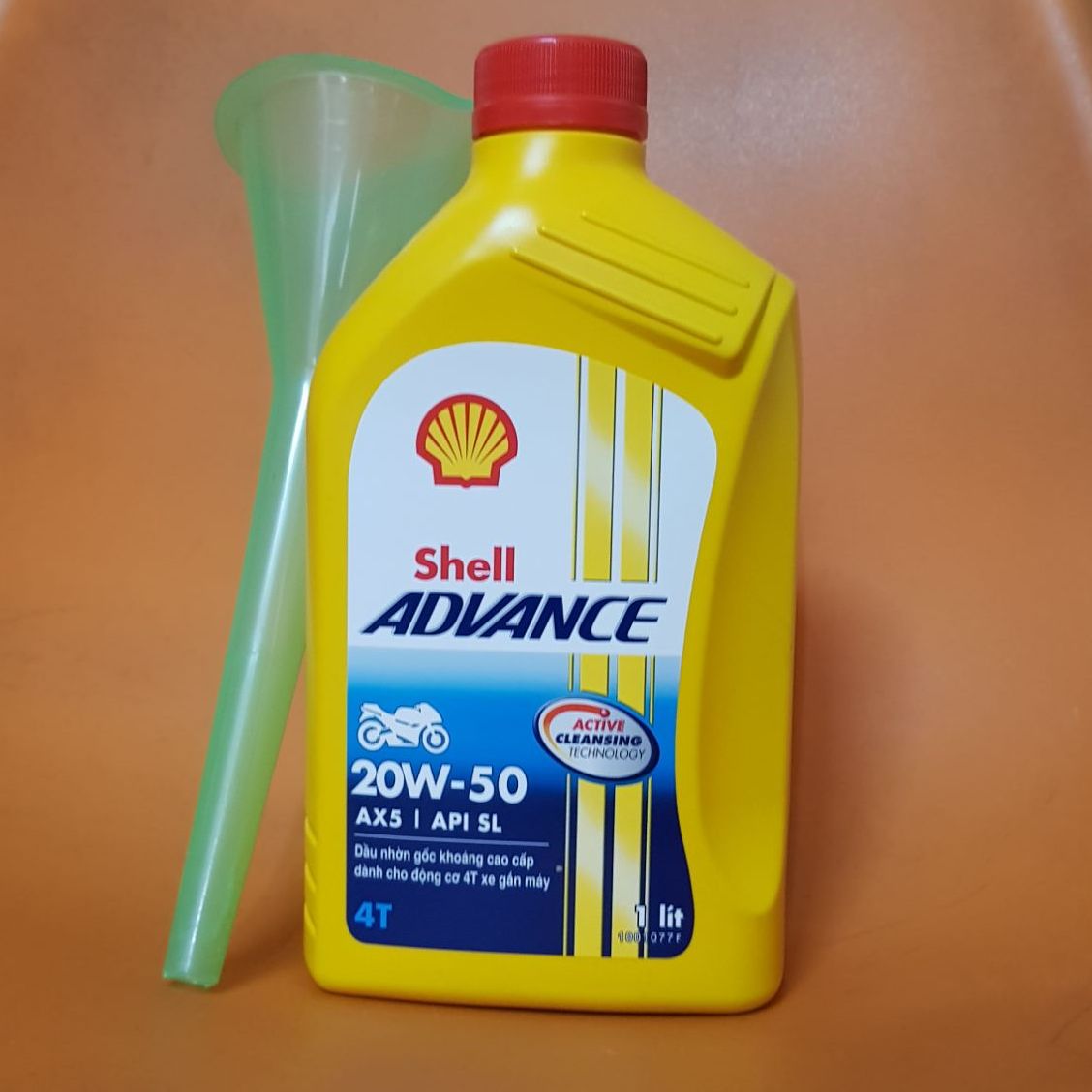 [MUA KÈM PHỄU NHỚT] Nhớt shell đỏ AX5 20w50 dùng cho xe số chai 1L ...